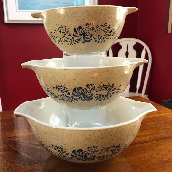 Bowls Pyrex 442 Cinderella Nesting Bowl Homestead Dining & Serving ...